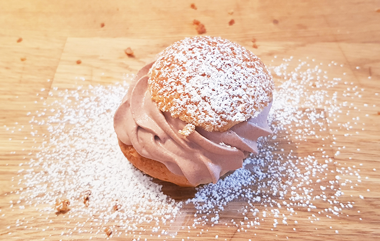 Choux chantilly au cacao - Recette